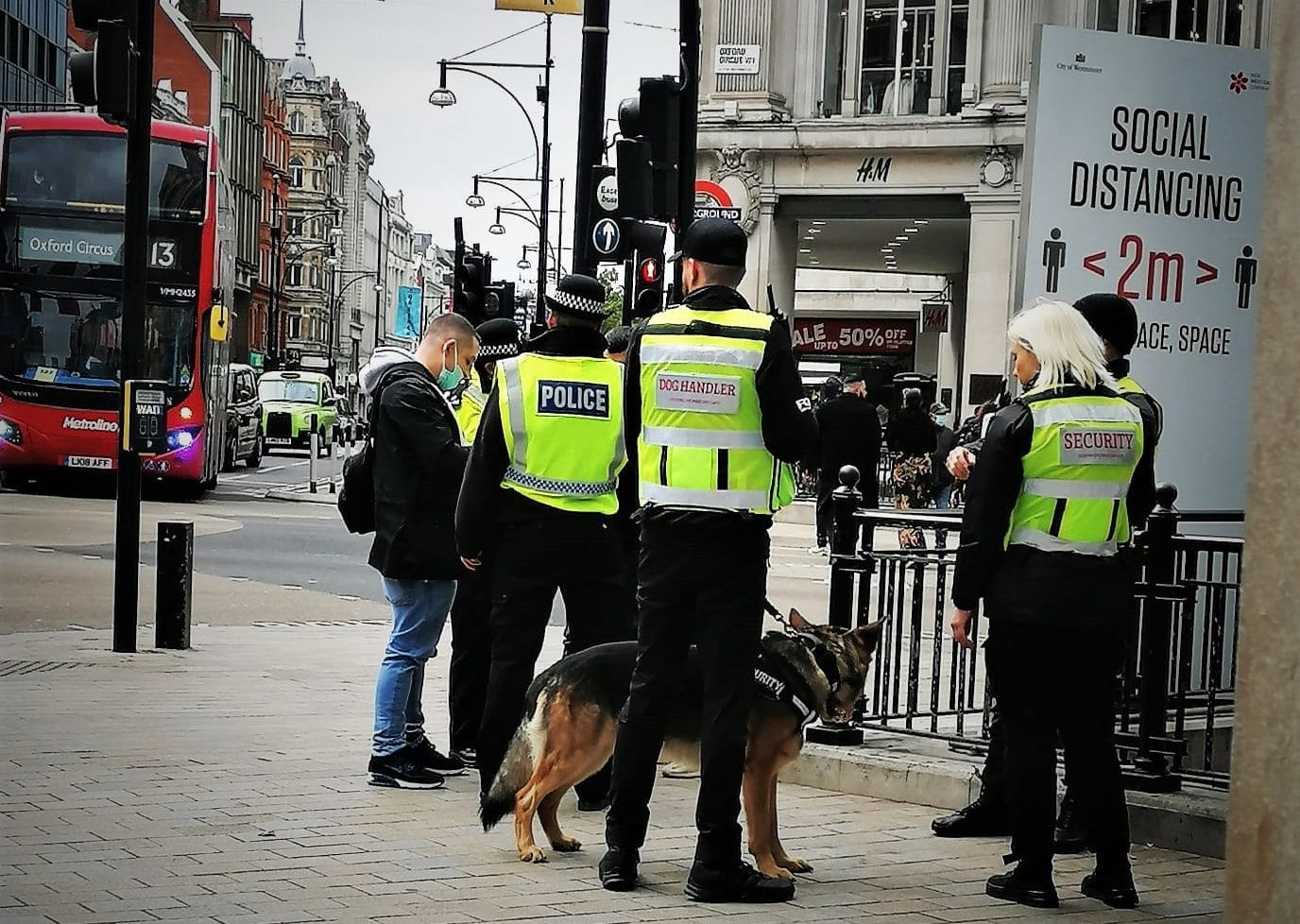 Project Servator - London Security Team collaborate with the Met Police ...